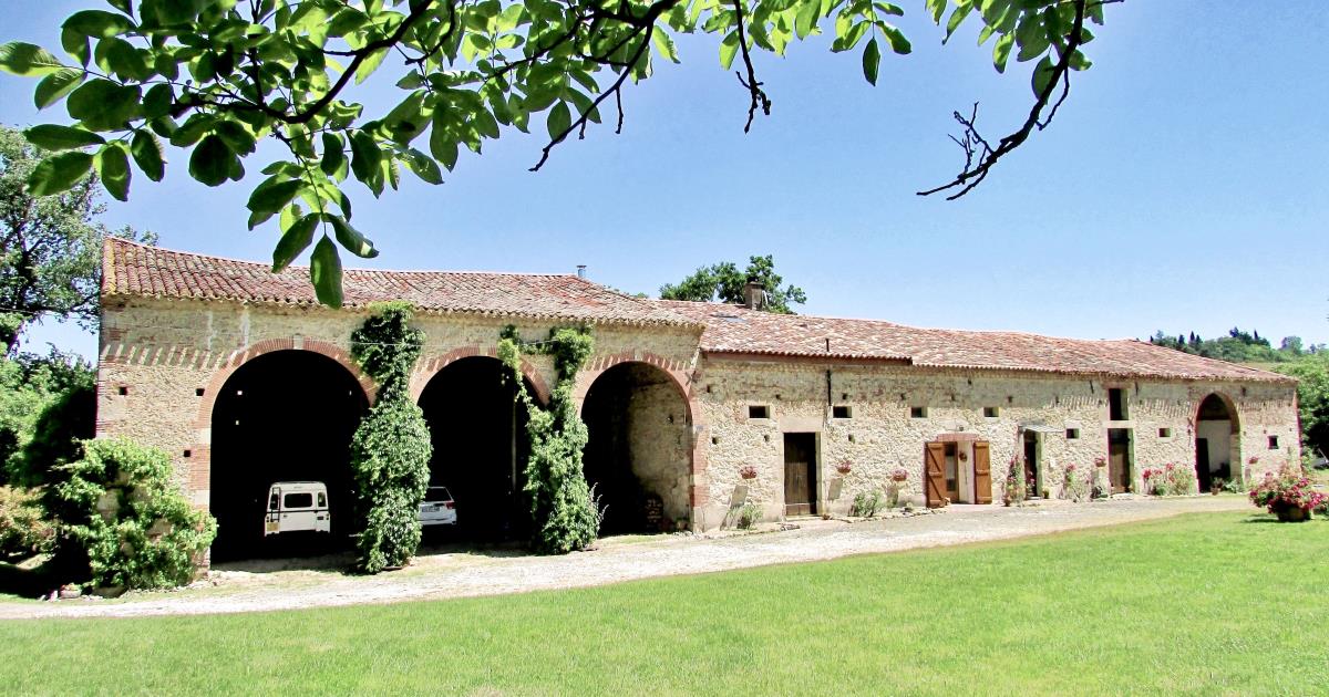 EN PASCOT - APPARTEMENT TOURNESOL - LAGARDE - Furnished Accommodation ...